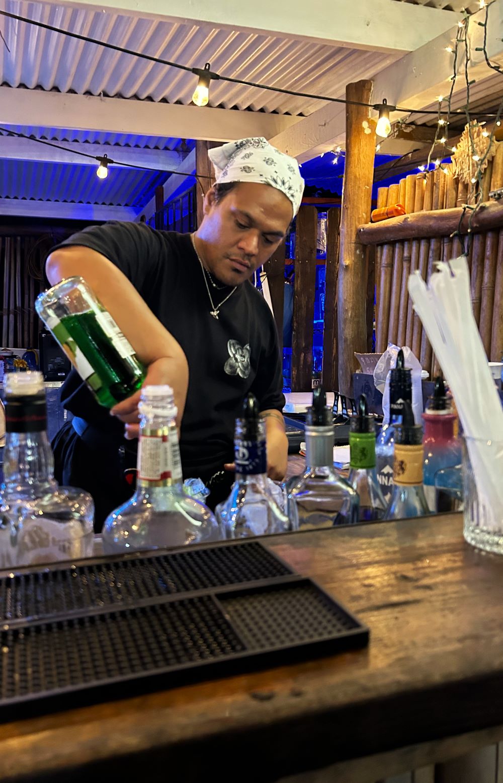 Uncle Robert's Awa Bar and Market-Hawaii - OBLIGATORY TRAVELER - A ...